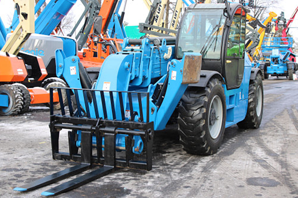 2017 GENIE GTH1256 12000 LB DIESEL TELESCOPIC FORKLIFT TELEHANDLER ...