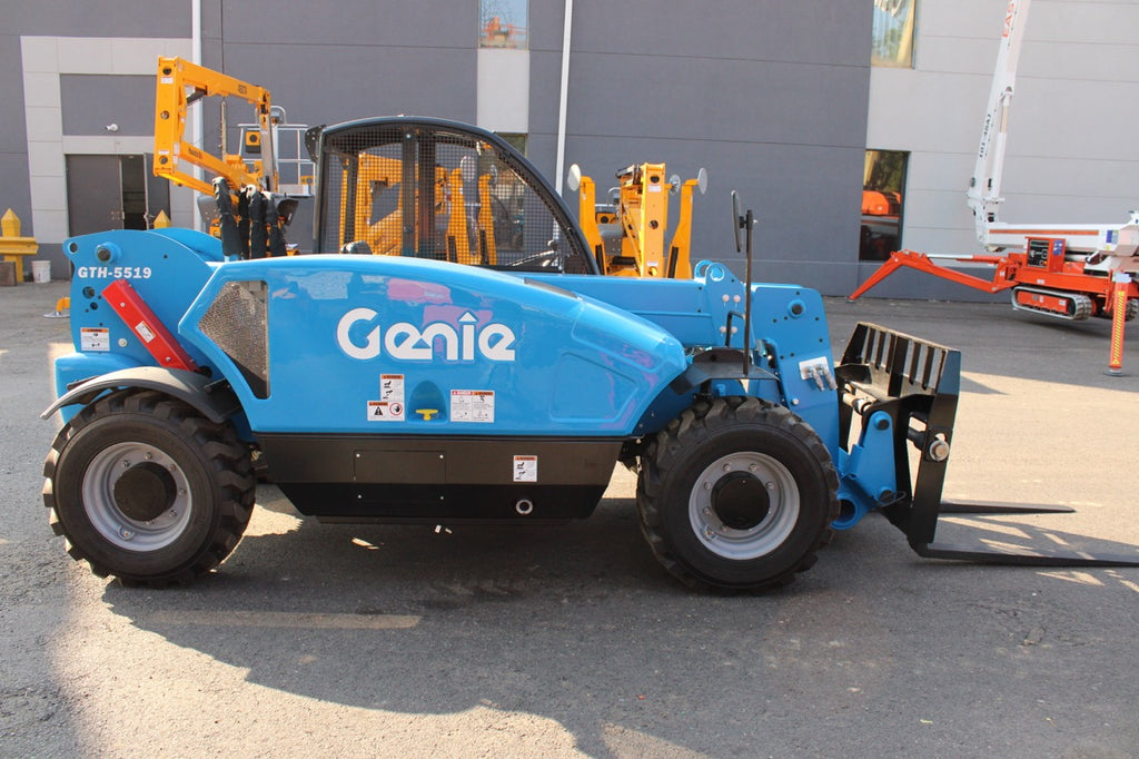 2023 GENIE GTH5519 5500 LB DIESEL TELESCOPIC FORKLIFT TELEHANDLER ...