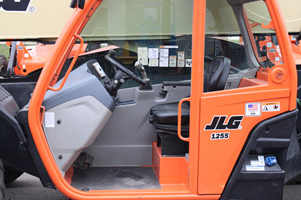 2018 JLG 1255 12000 LB DIESEL TELESCOPIC FORKLIFT TELEHANDLER PNEUMATIC ...