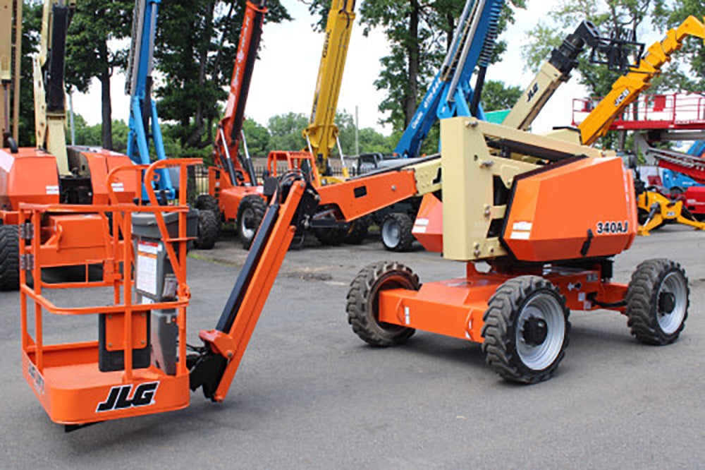 2014 JLG 340AJ ARTICULATING BOOM LIFT AERIAL LIFT WITH JIB ARM 34' REA ...