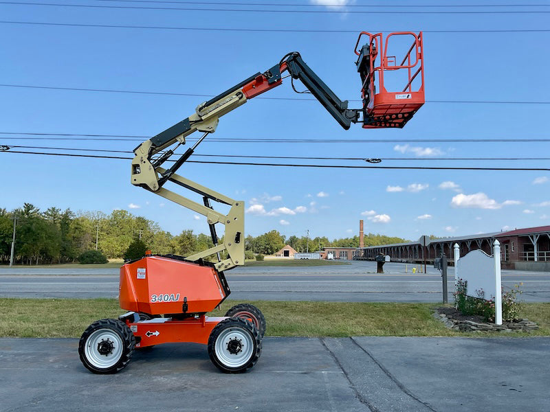 2016 JLG 340AJ ARTICULATING BOOM LIFT AERIAL LIFT WITH JIB ARM 34' REA ...