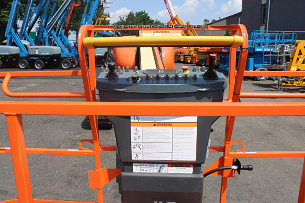 2018 JLG 600SC TRAX TELESCOPIC BOOM LIFT AERIAL LIFT 60' REACH DIESEL ...