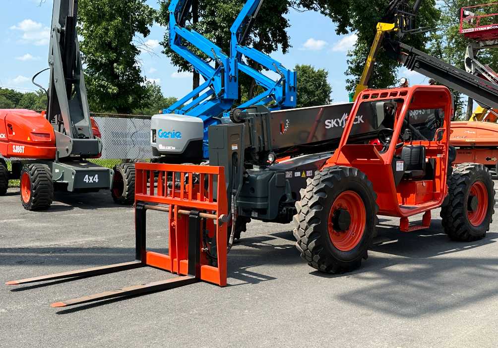 2018 SKYJACK SJ843TH 8000 LB DIESEL TELESCOPIC FORKLIFT TELEHANDLER ...