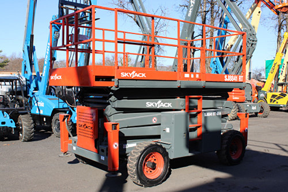 2018 SKYJACK SJ8841RT SCISSOR LIFT 41' REACH DUAL FUEL ROUGH TERRAIN ...
