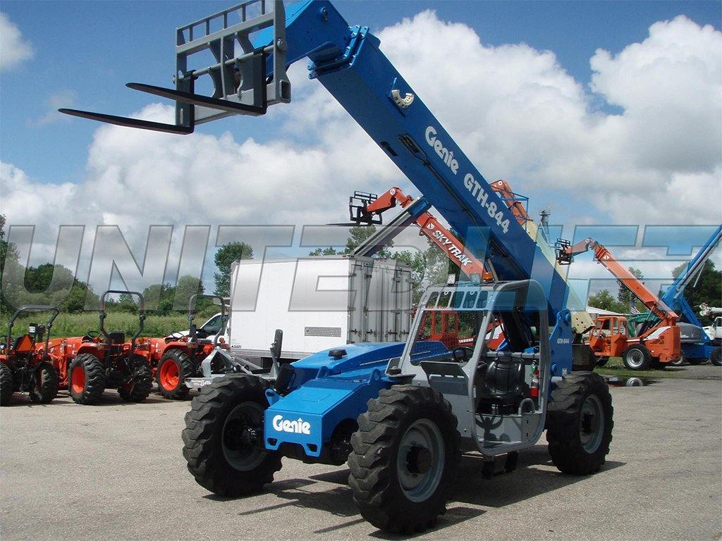 2013 GENIE GTH844 8000 LB DIESEL TELESCOPIC FORKLIFT TELEHANDLER PNEUM ...