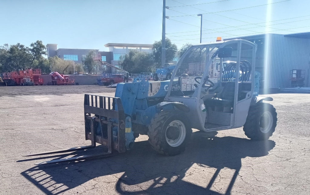 2013 GENIE GTH5519 5500 LB DIESEL TELESCOPIC FORKLIFT TELEHANDLER ...