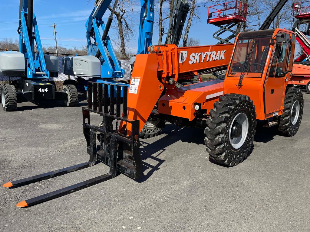 2014 SKYTRAK 6042 6000 LB DIESEL TELESCOPIC FORKLIFT TELEHANDLER ...