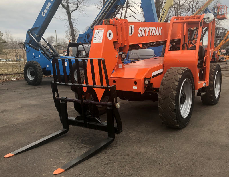 2016 SKYTRAK 6042 6000 LB DIESEL TELESCOPIC FORKLIFT TELEHANDLER ...