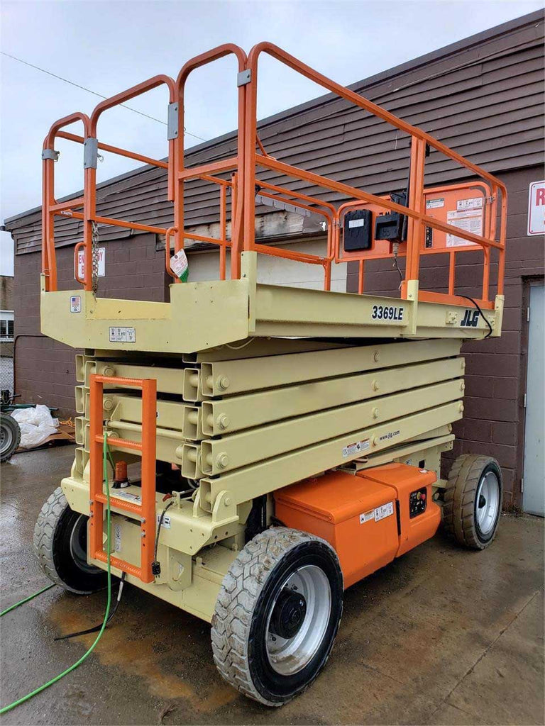 2005 JLG 3369LE SCISSOR LIFT 33' REACH ELECTRIC 501 HOURS STOCK # BF91 ...