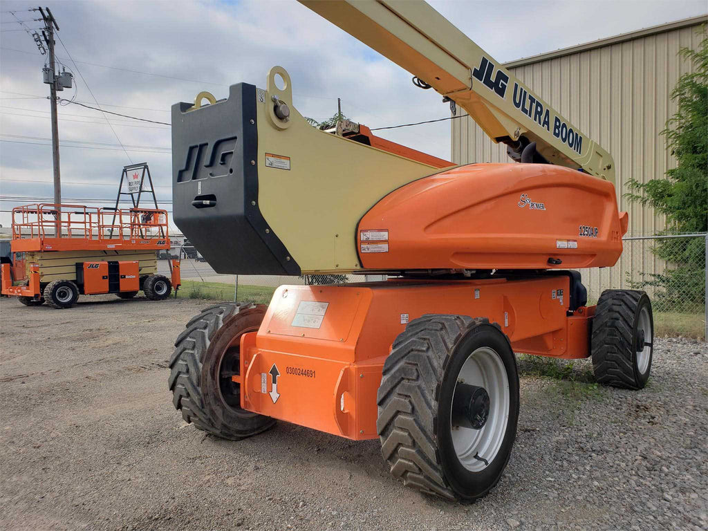 2018 JLG 1250AJP ARTICULATING BOOM LIFT AERIAL LIFT WITH JIB ARM 125 ...
