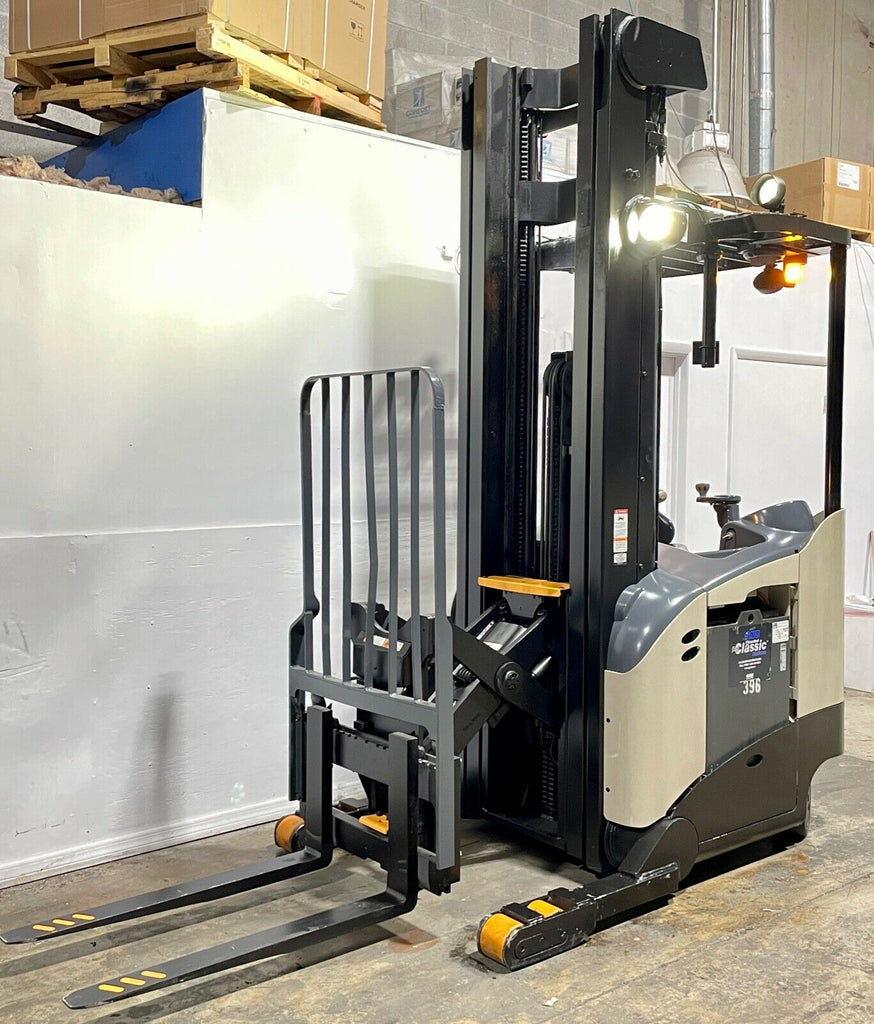 2017 CROWN RR5795S-45 4500 LB 36 VOLT ELECTRIC REACH FORKLIFT 119/270 ...