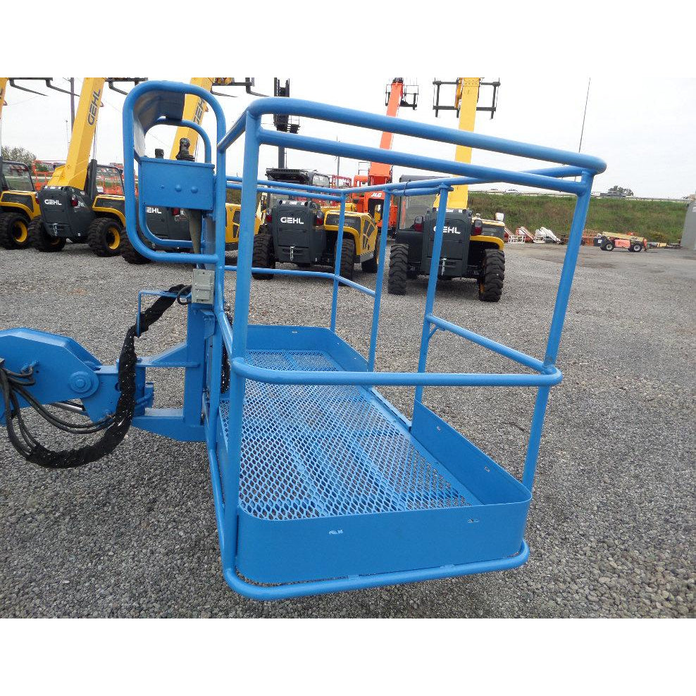 2007 GENIE S60 TELESCOPIC BOOM LIFT AERIAL LIFT 60' REACH DIESEL 4WD 3 ...