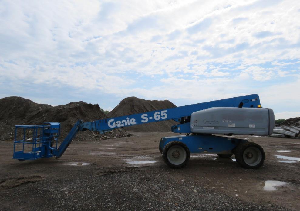 2004 GENIE S65 TELESCOPIC BOOM LIFT AERIAL LIFT 65' REACH DIESEL 4WD ...