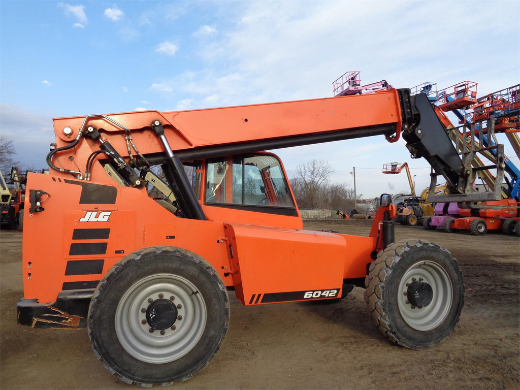 2019 SKYTRAK 6042 6000 LB DIESEL TELESCOPIC FORKLIFT TELEHANDLER ...