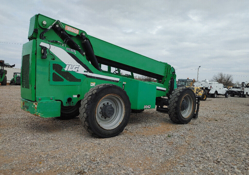 2013 SKYTRAK 8042 8000 LB DIESEL TELESCOPIC FORKLIFT TELEHANDLER PNEUM ...