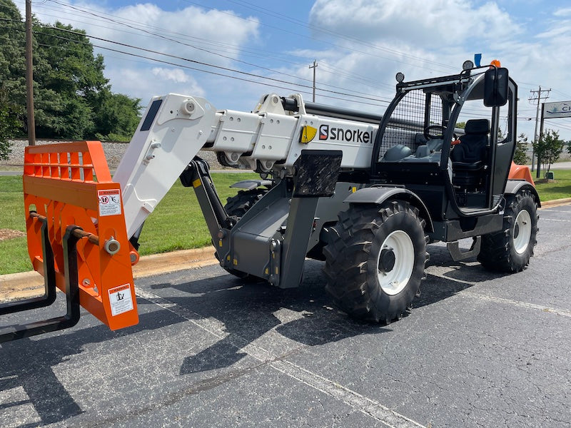 2021 SNORKEL SR1054 10000 LB DIESEL TELESCOPIC FORKLIFT TELEHANDLER ...